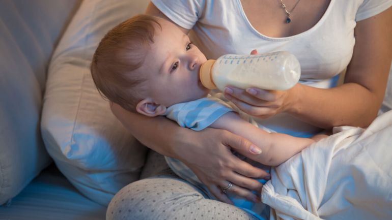 Dream Feeding Baby How To Get More Sleep With A Newborn