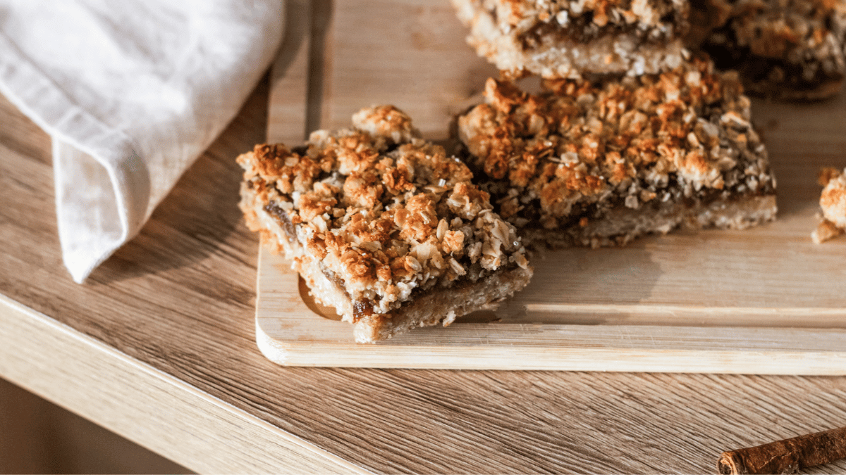 The Viral Caramel Date Bars That Are A Perfect Pregnancy Breakfast